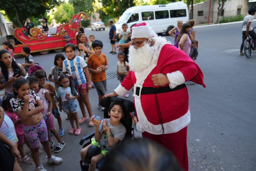 JUNÍN sigue cautivando a grandes y niños con el recorrido de PAPÁ NOEL